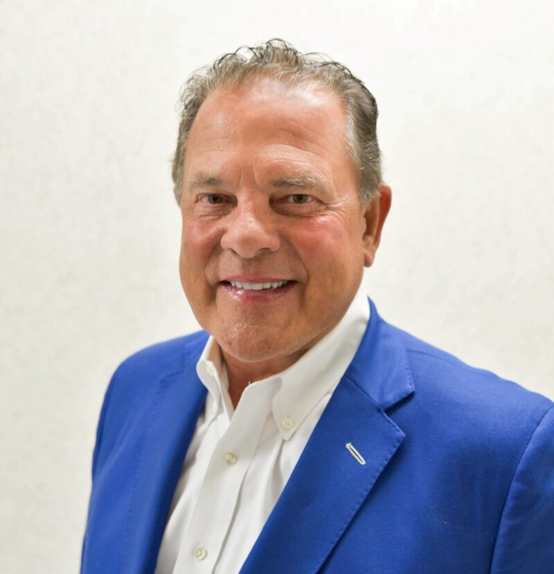 Dr. Ray Lee Honored With Humanitarian Award - Dentistry Today